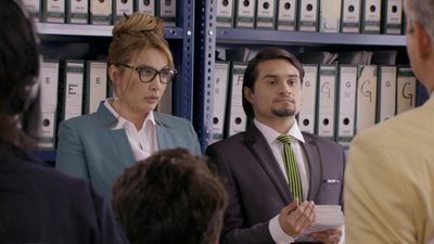 Ver Burócratas por ViX