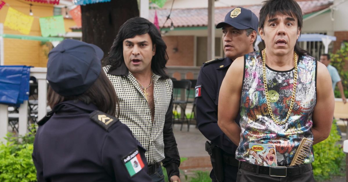 Ver Nosotros Los Guapos, capítulo 2 temporada 4 por ViX