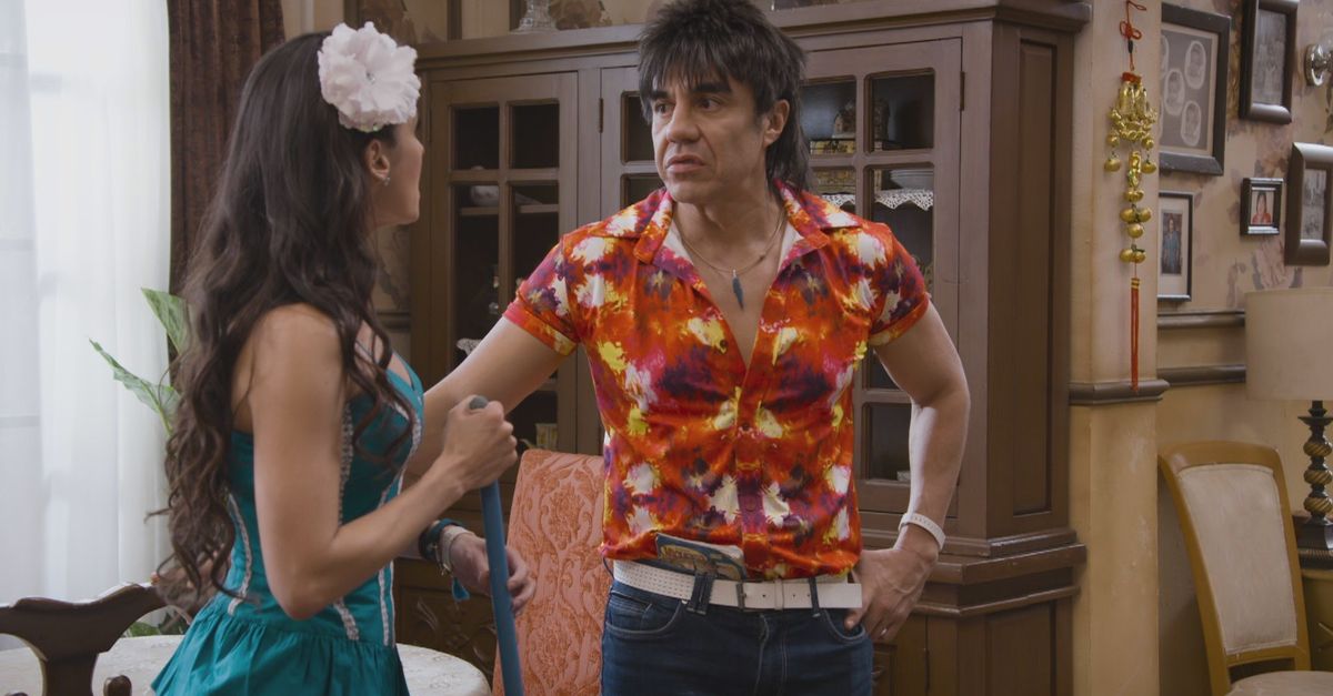 Ver Nosotros Los Guapos, capítulo 7 temporada 3 por ViX