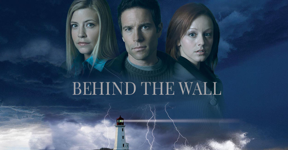 Ver Behind The Wall por ViX