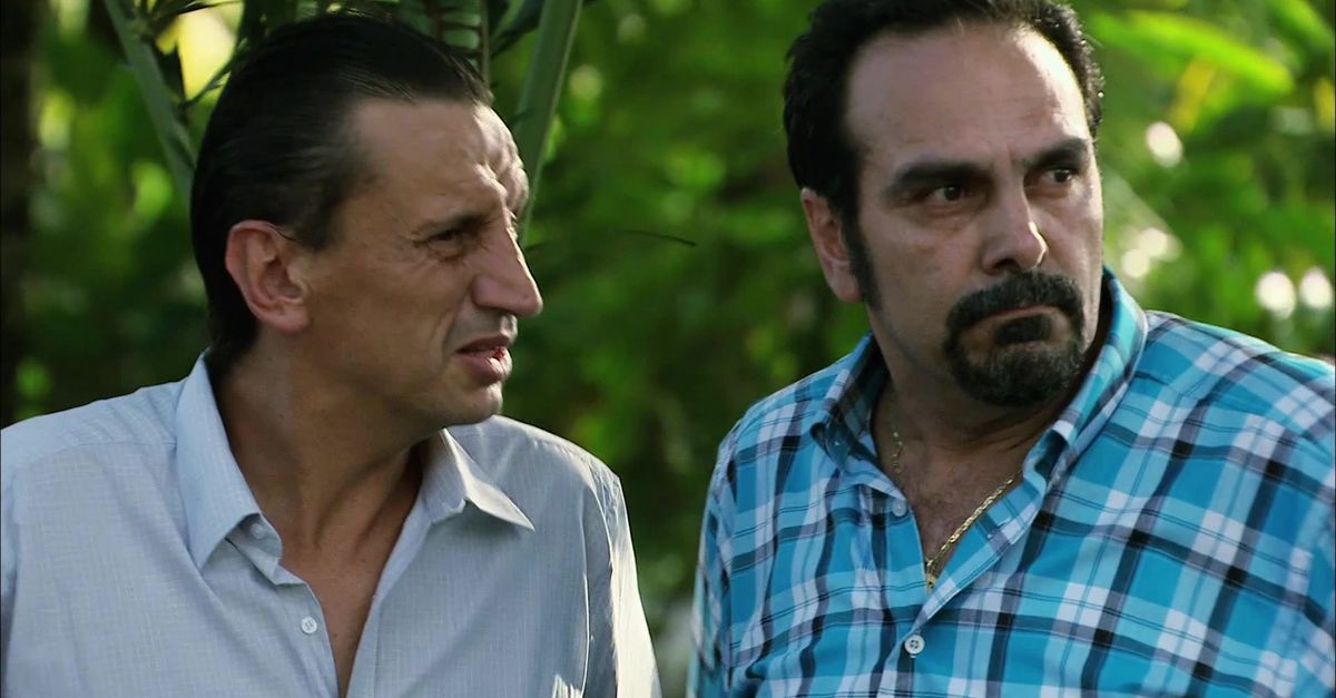 Ver Tres Caínes, capítulo 10 temporada 1 por ViX