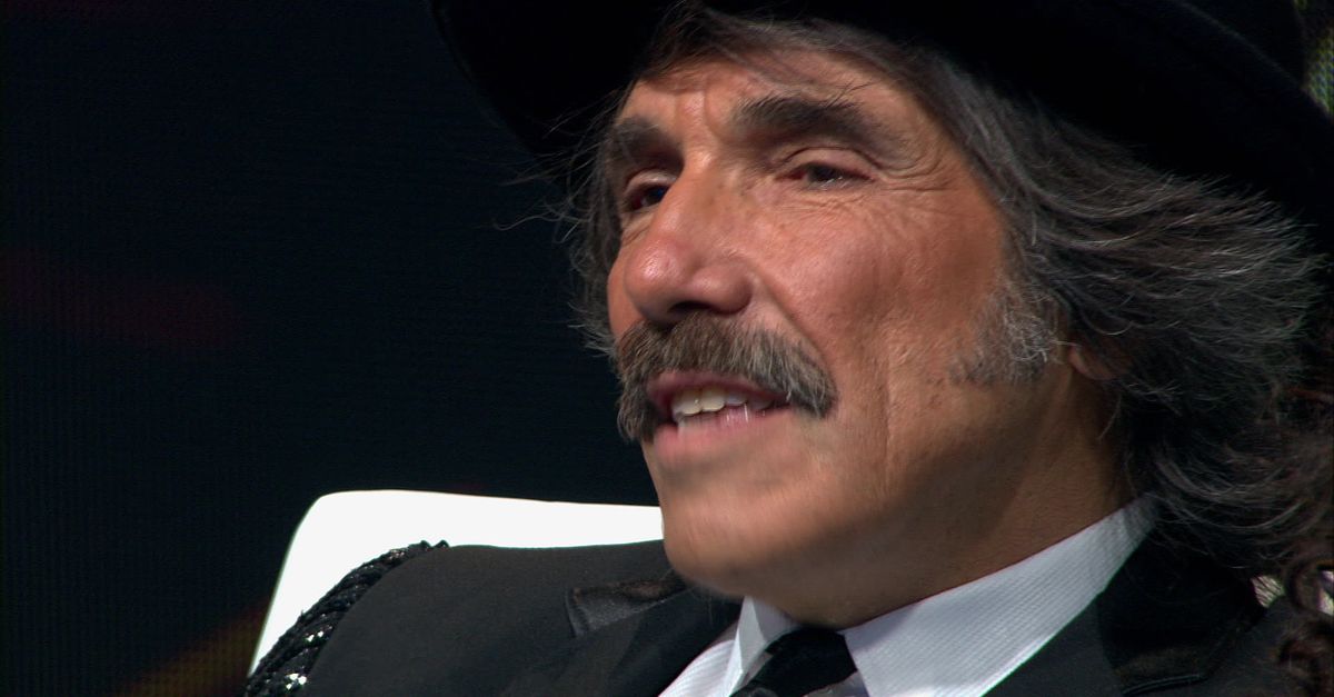 Ver Parodiando, capítulo 8 temporada 3 por ViX