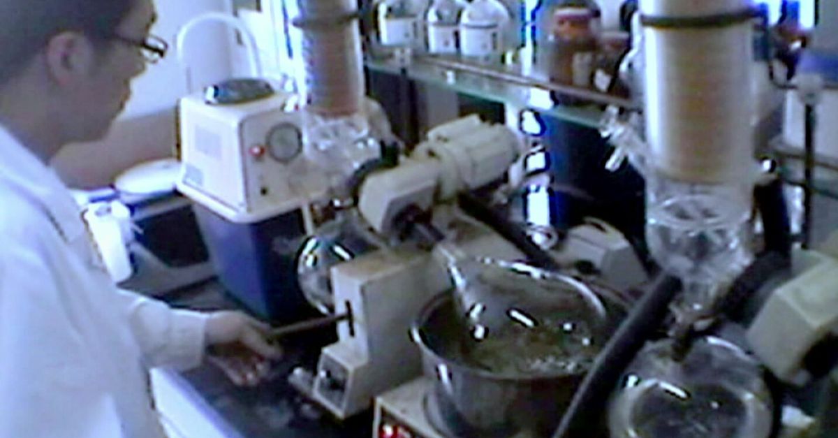 Ver Drugs, Inc., capítulo 7 temporada 2 por ViX