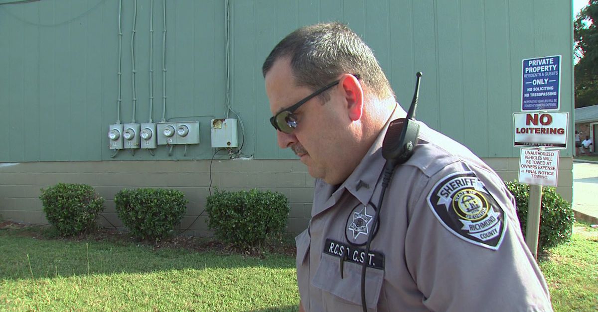 Ver Cops, capítulo 18 temporada 26 por ViX