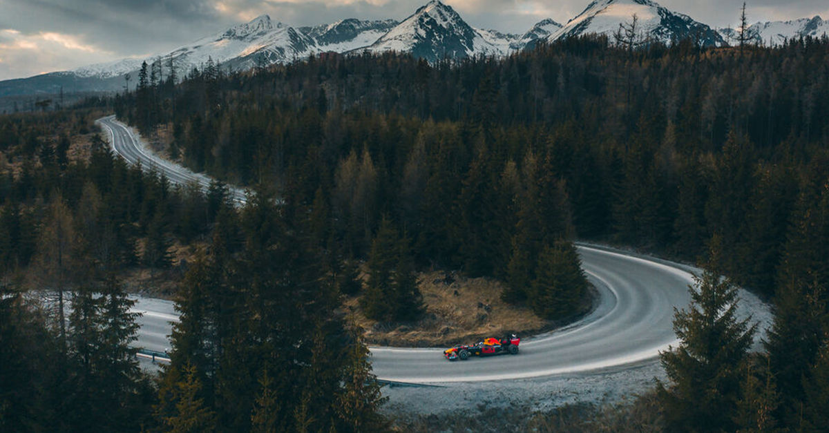 Ver Red Bull Racing Roadtrip - From Castle to Castle, capítulo 1 ...