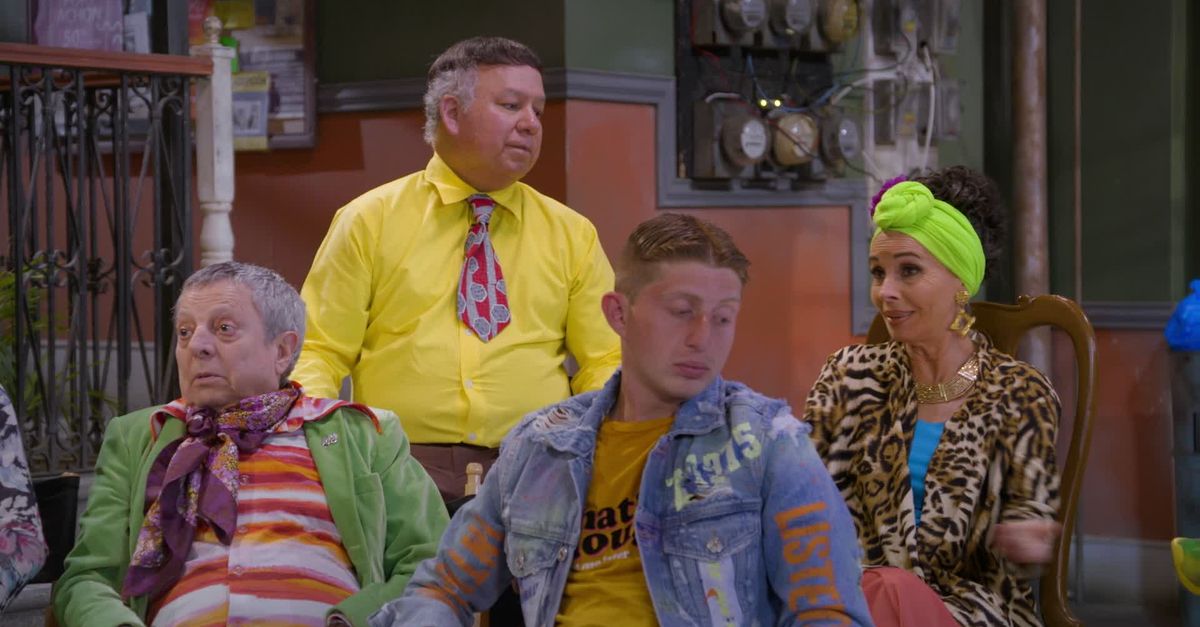 Ver Vecinos, capítulo 10 temporada 8 por ViX