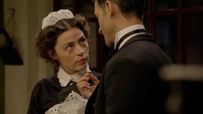 Ver El Hotel de los Secretos por ViX