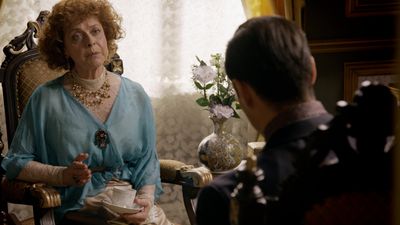 Ver El Hotel de los Secretos por ViX