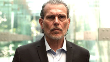 Ver El amor invencible por ViX