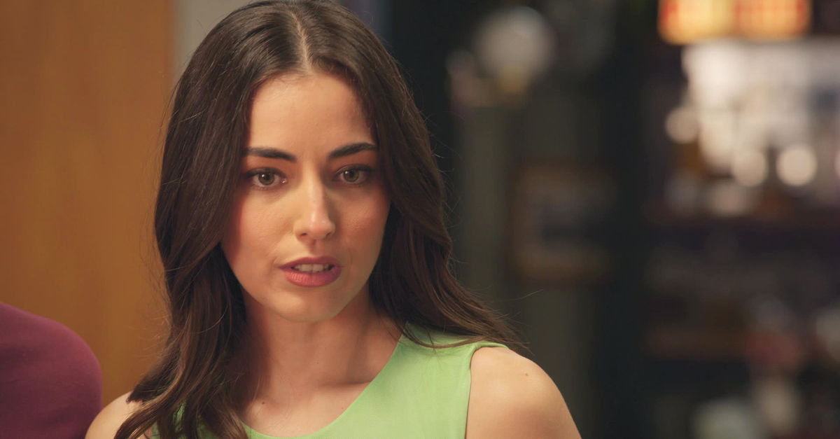 Ver 40 y 20, capítulo 2 temporada 11 por ViX